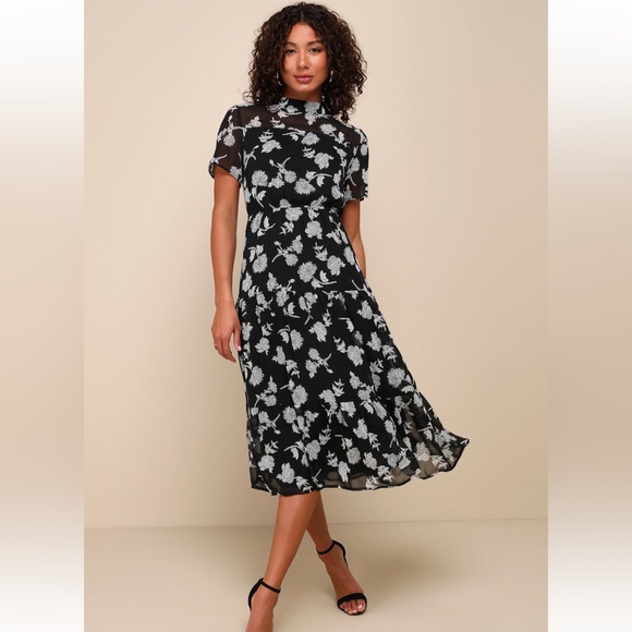 Lulus Dresses Nwt Lulus Floral Dressed Up Black Midi Dress Poshmark